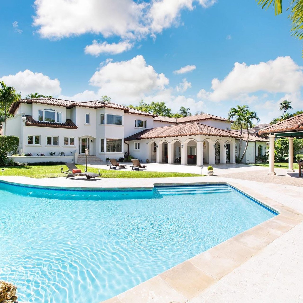 1033 Coral Way