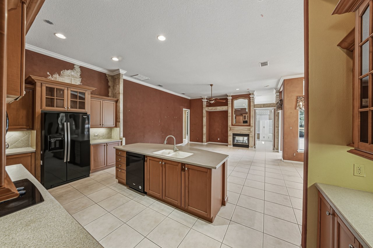 12518 Lake Jovita Blvd | King & Associates Real Estate