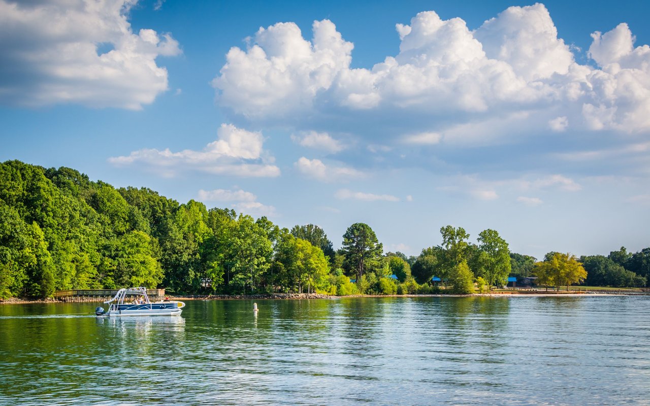 Neighborhood Guides | Foster Rojahn Premier Properties