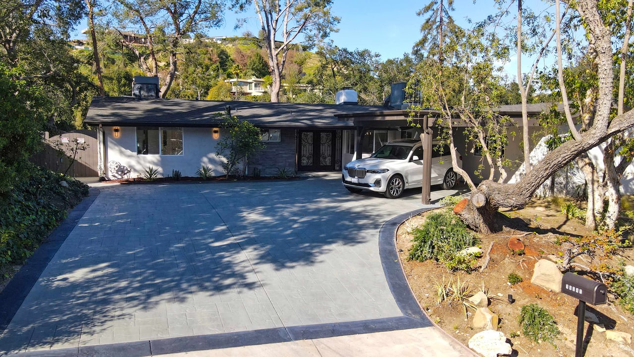 16047 Meadowcrest Road