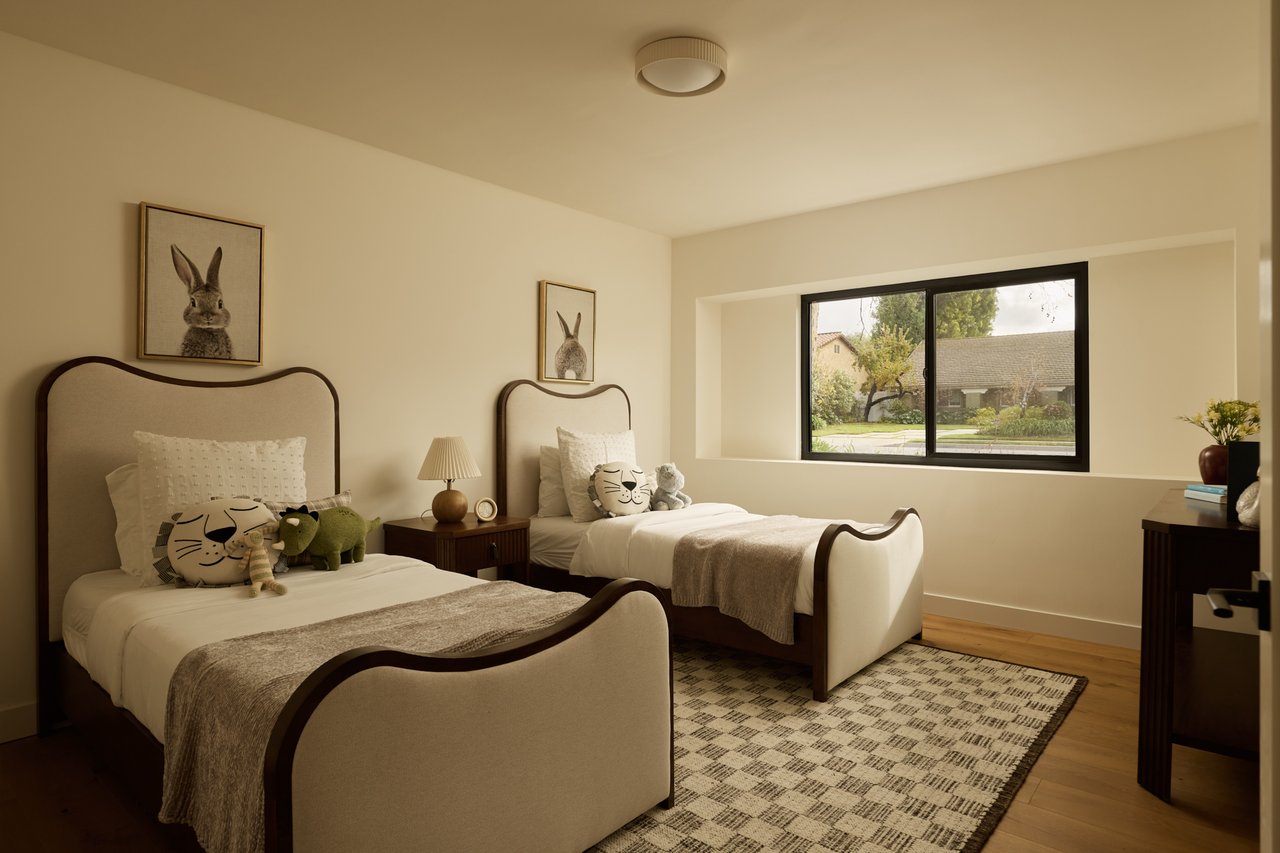 17539 Magnolia Boulevard