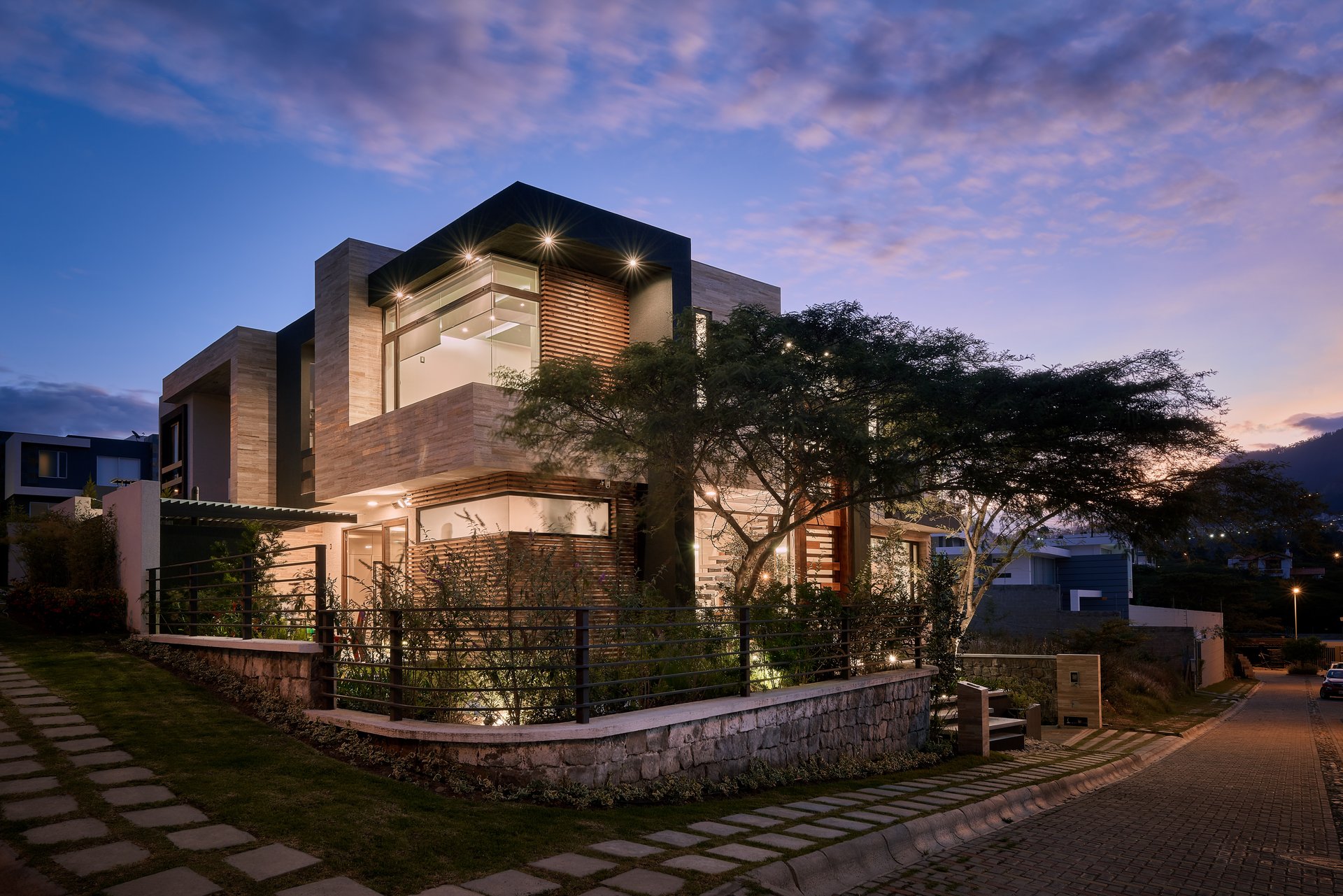 Discover Properties for Sale in Clackamas Daniel Belza Team