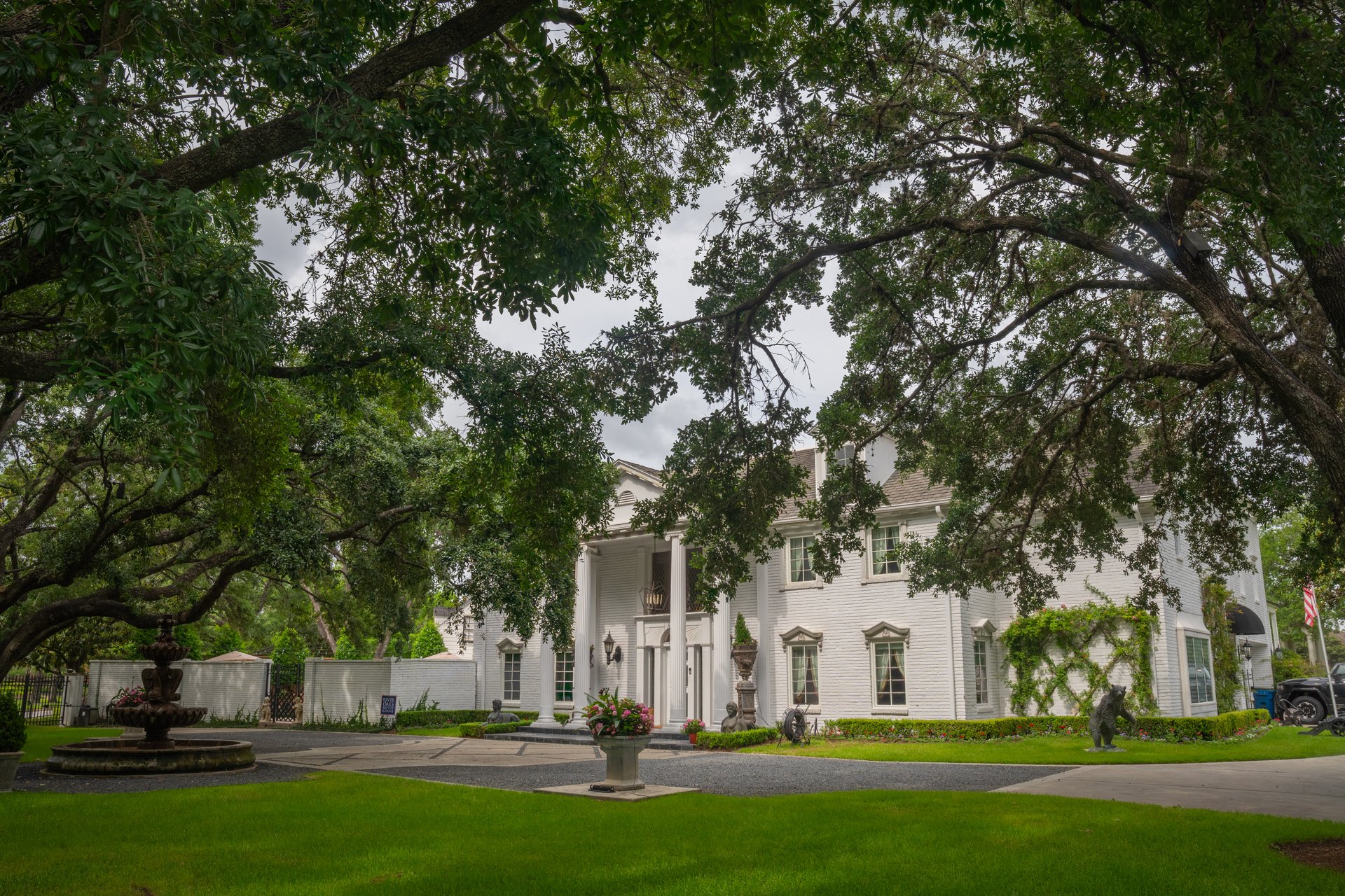 Houston Luxury Real Estate Agent | Nancy Almodovar