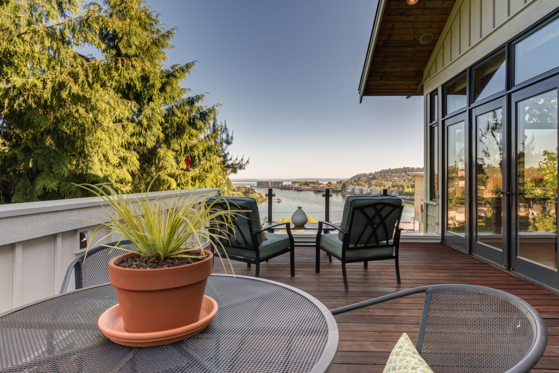 Explore Popular Neighborhoods in Seattle, WA | Robbie Tradal