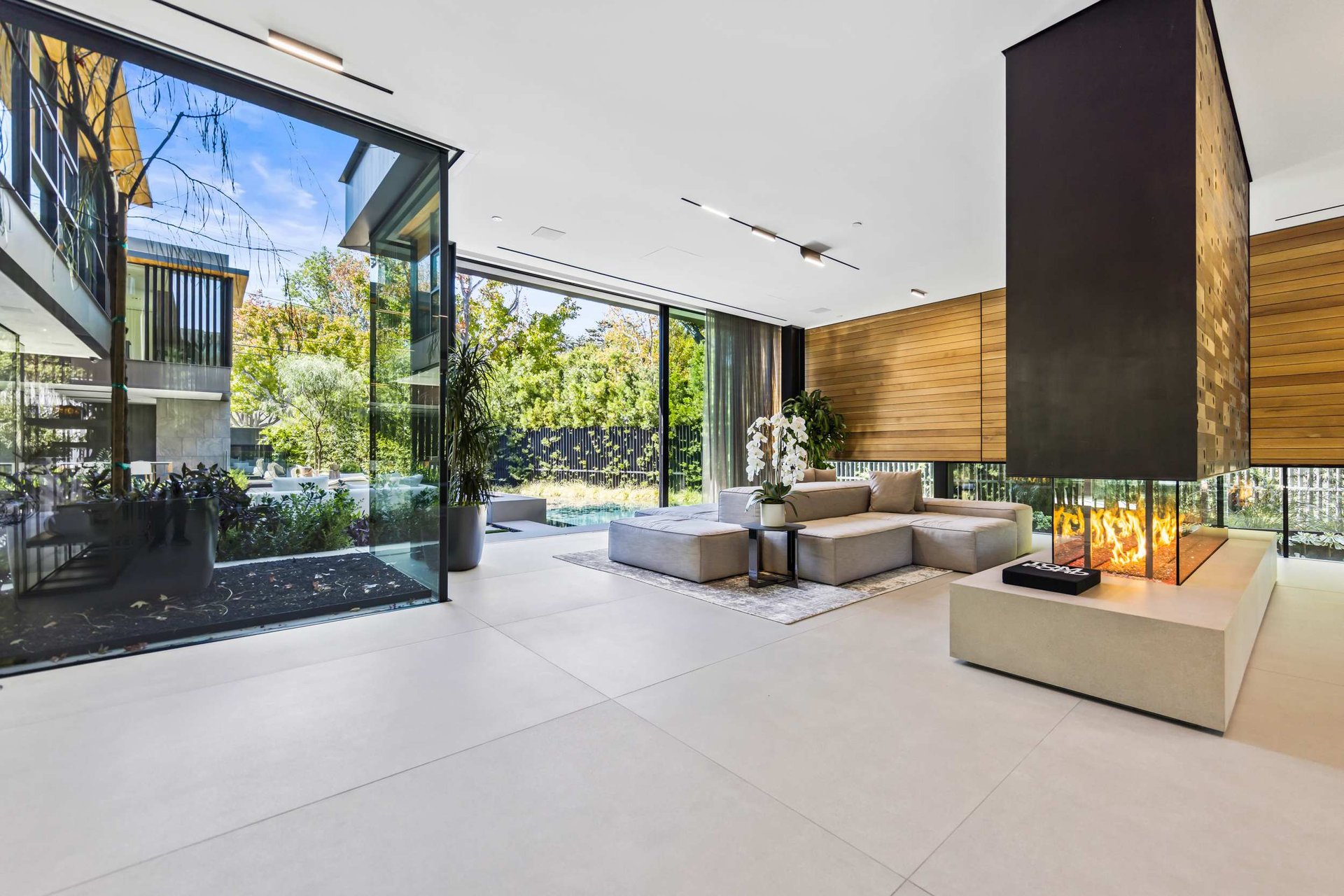 LA Luxuries Estate Management | LA Luxuries | Jordan Pollack