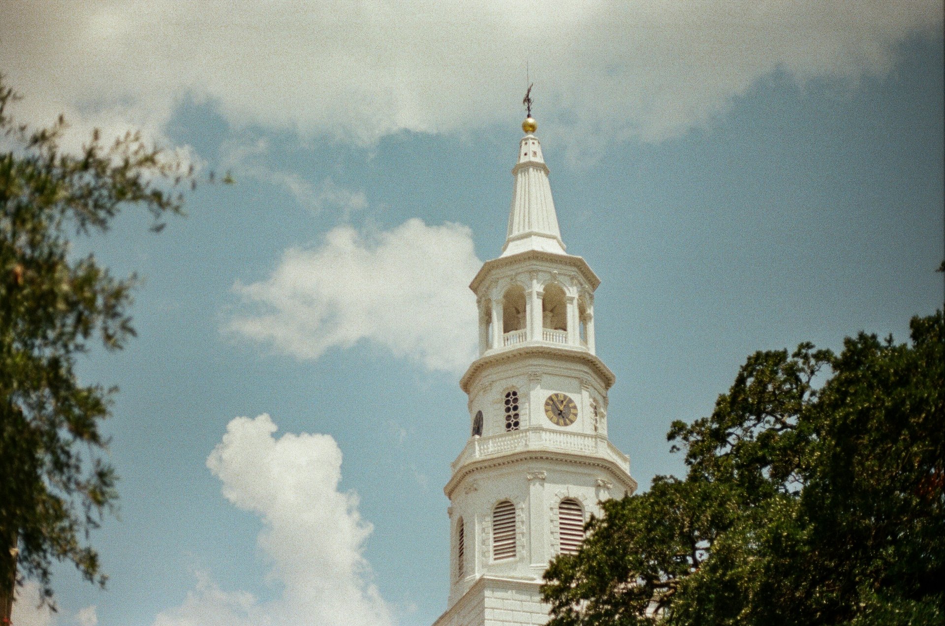 Charleston Luxury Real Estate Agent | Robertson Allen