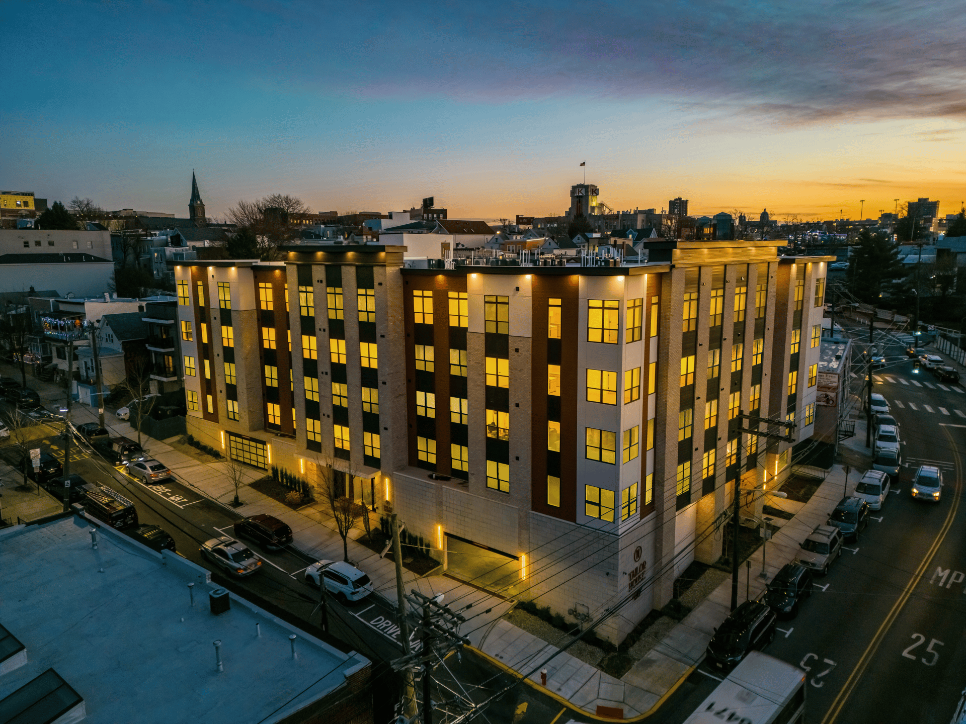 Tailor House 38 | Your Luxury Condo in Union City