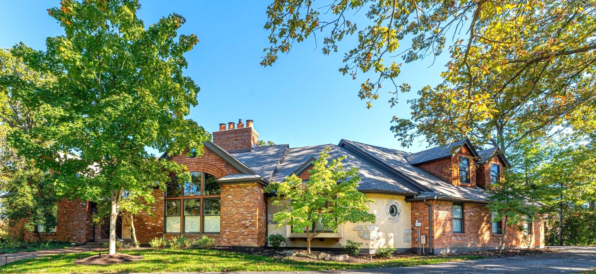 Missouri Homes for Sale & Real Estate Listings | Nika Leoni