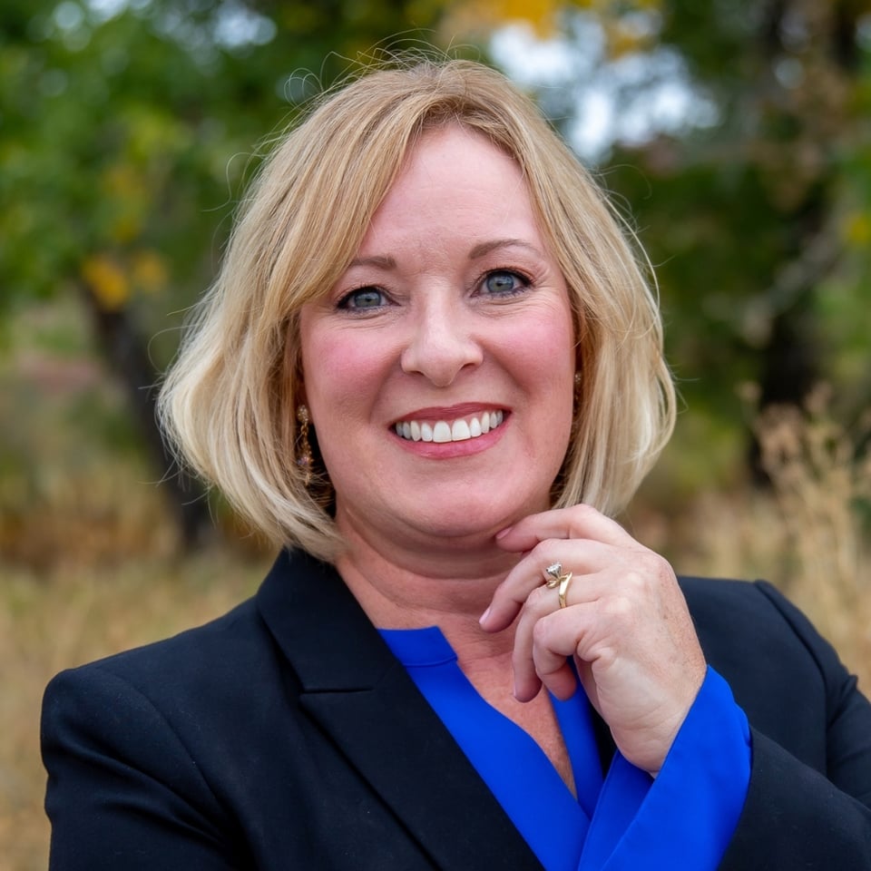 Suzi Cook - Your Local Real Estate Broker Associate