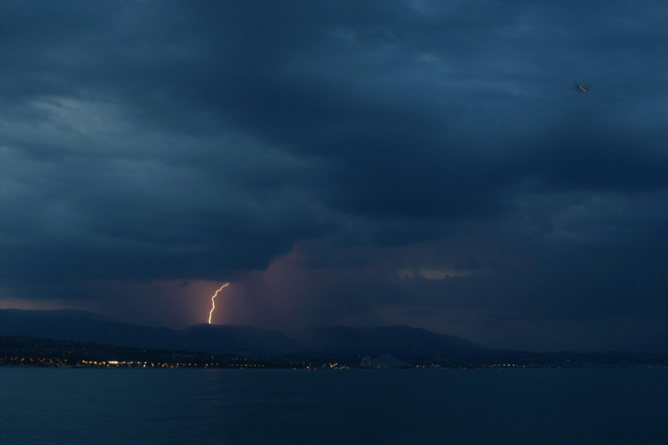 What to Do Before, During & After a Storm to Stay Safe