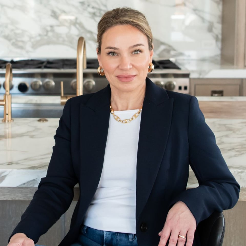 Tanya Brown: Premier Chicago Real Estate Agent | Discover Her Expertise
