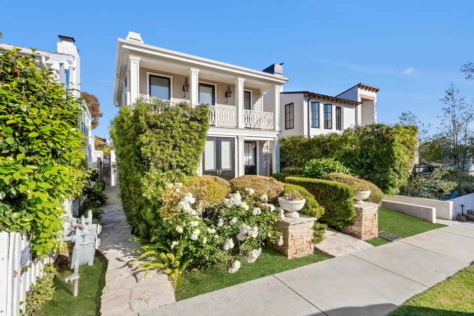 716 1/2 Iris Avenue | Casey Lesher