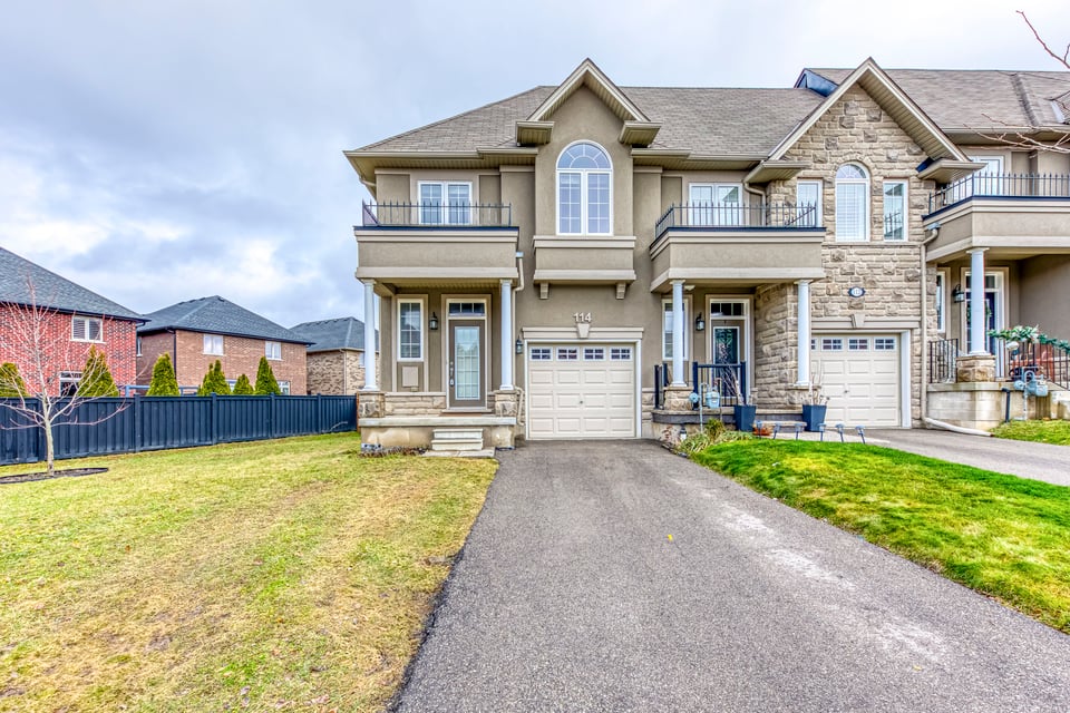 Ancaster, townhome, endunitownhome, Ancaster homes, The Fisher Group, home sold, oakville realtor