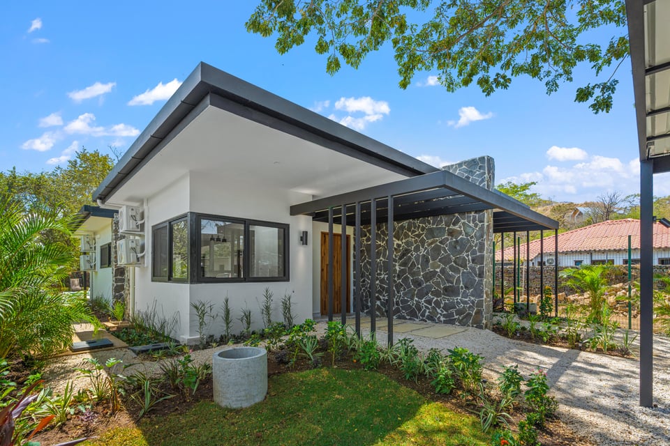 Casa Kuna | 3-Bed Modern Coastal Oasis in the Heart of Playas del Coco