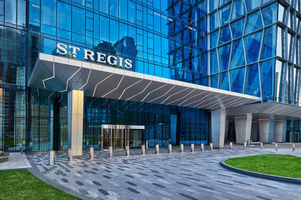 The St. Regis is taking the lead and redefining Chicago’s luxury real ...