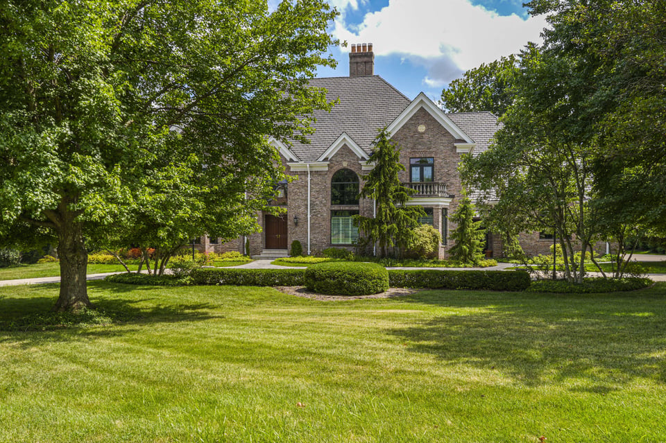 Explore Frontenac Town & Country Real Estate & Homes