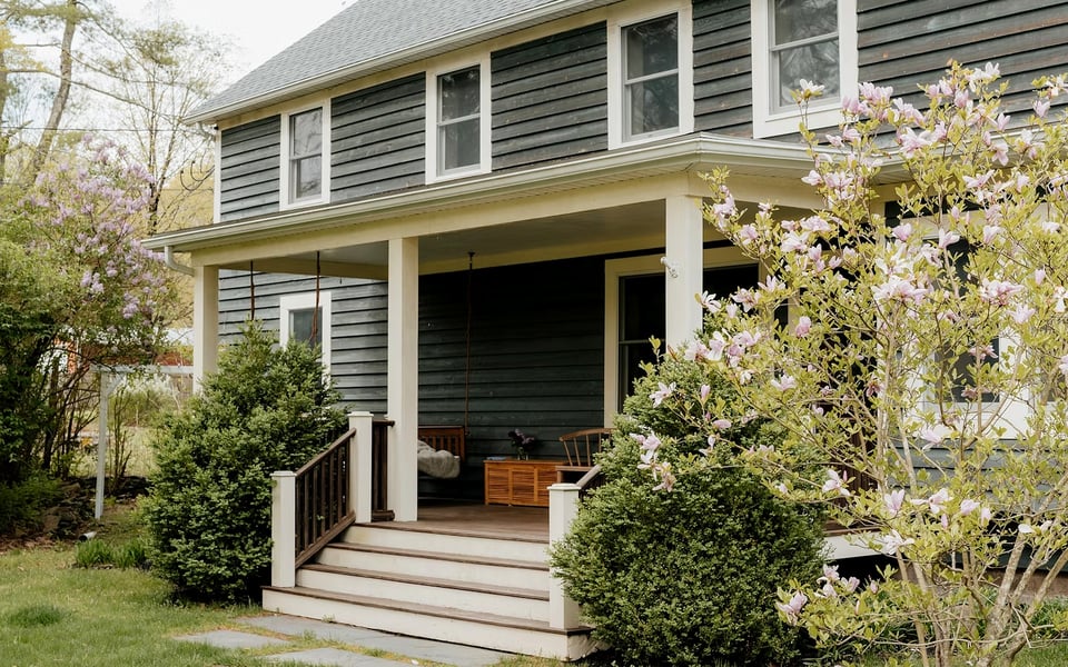 Simple Ways to Add Curb Appeal to Your Home | Blog | Scott Harmeyer