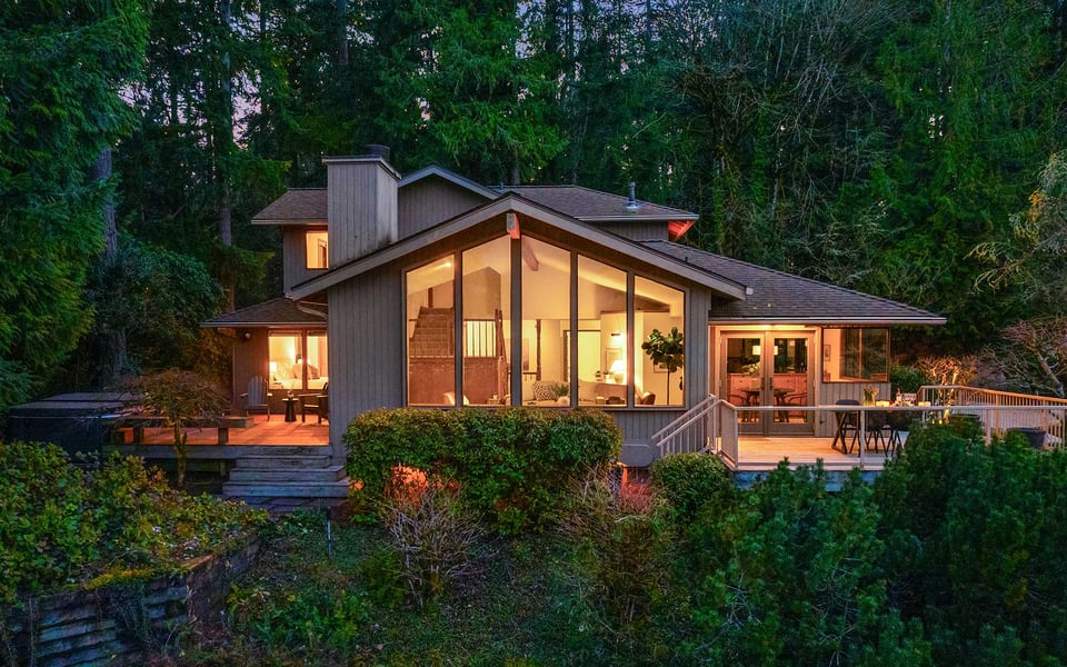 Northwest Contemporary with Sweeping Lake Sammamish & Cascade Mountain ...