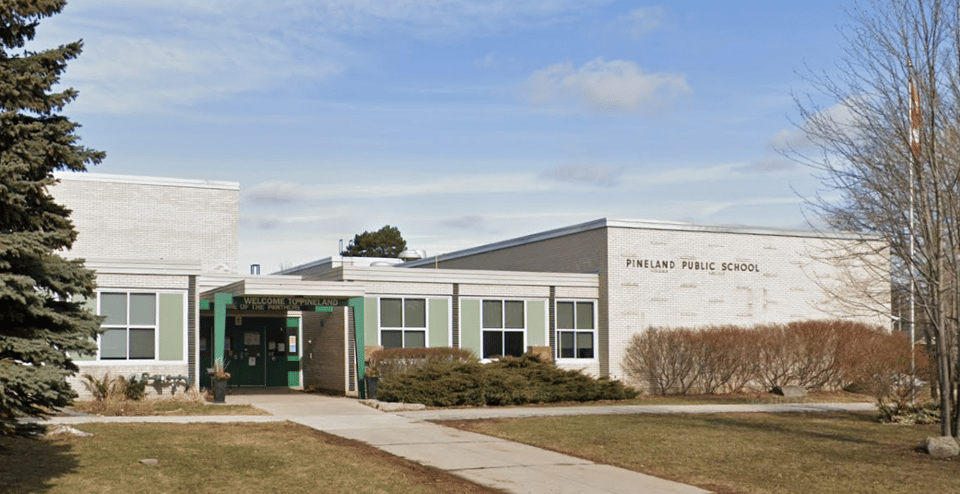 Pineland Public School - French Immersion school Burlington | MARTIN GROUP