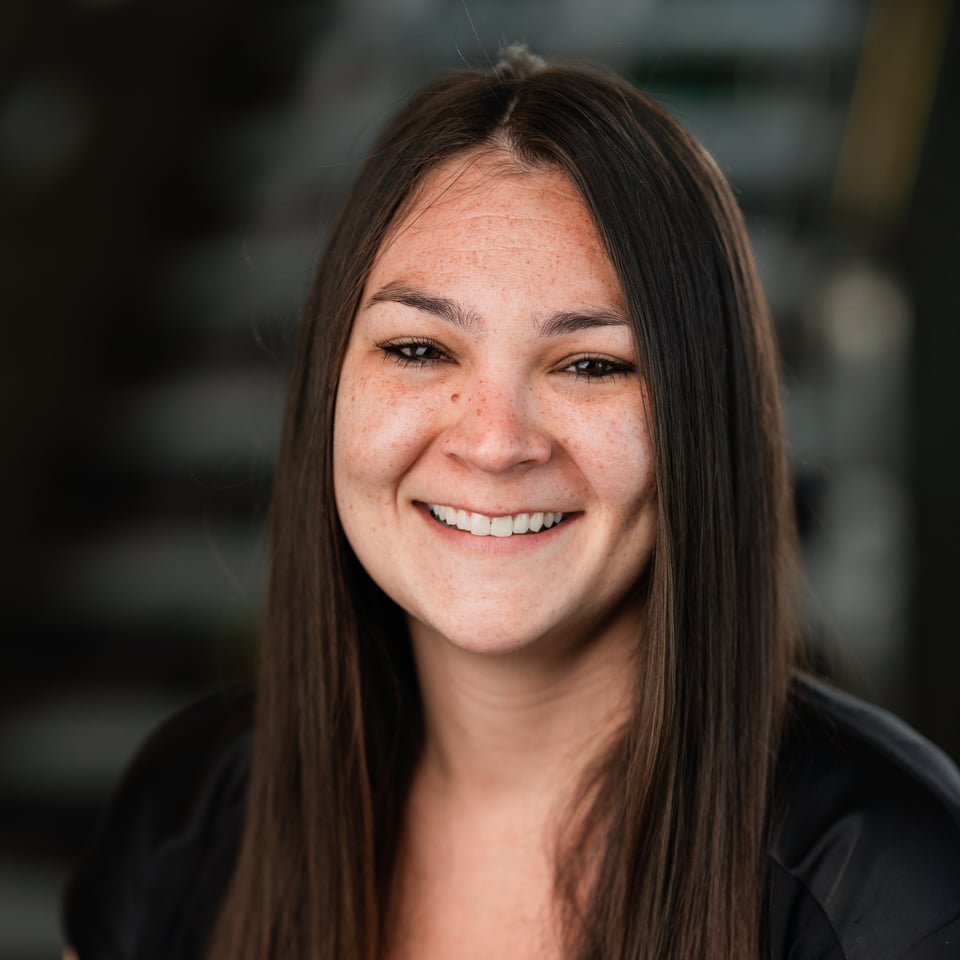 Dezirae Cabrera | Real Estate Expert | Dwell Realty Group