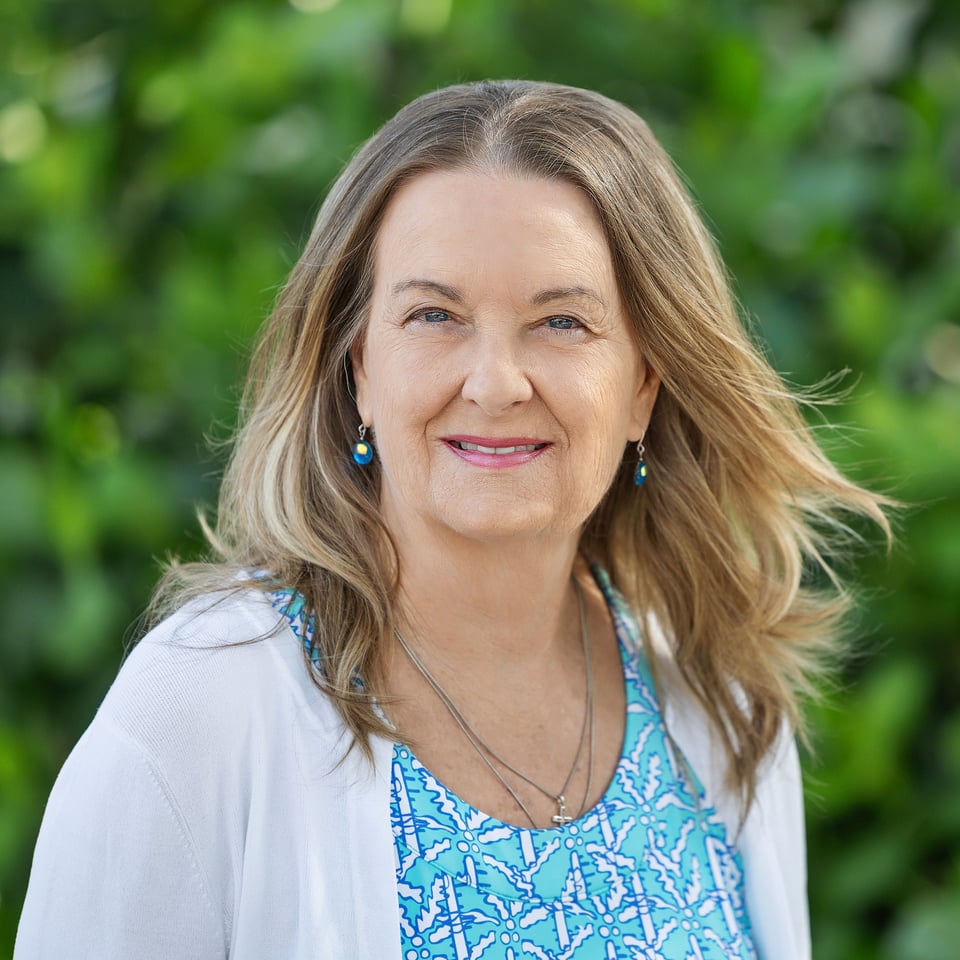 Holly Powell - Your Local Real Estate Agent in FL