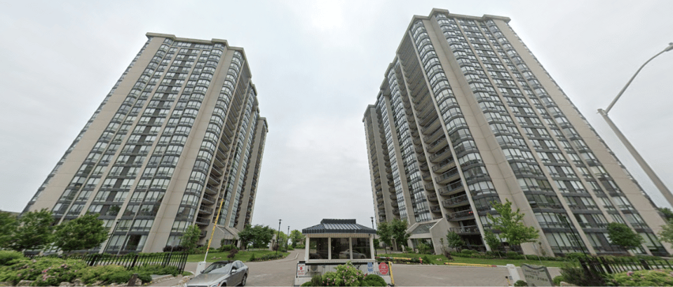Ennisclare II On the Lake - condos for sale in Oakville | MARTIN GROUP