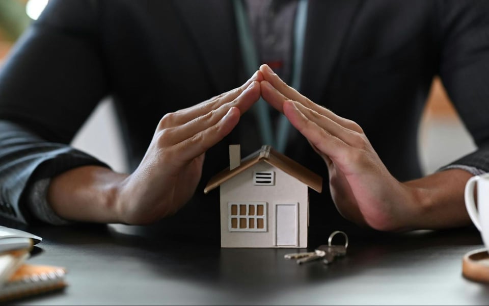 What Does Homeowners Insurance Cover? A Beginner's Guide | Blog ...