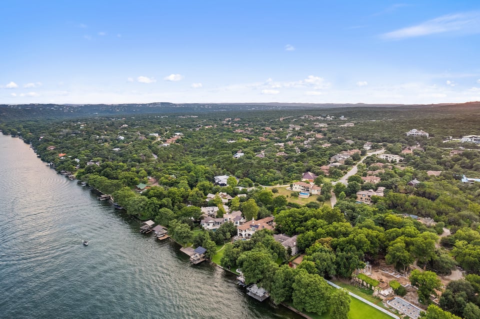 Lake Austin Real Estate | Community Guide | Megan DiBartolo