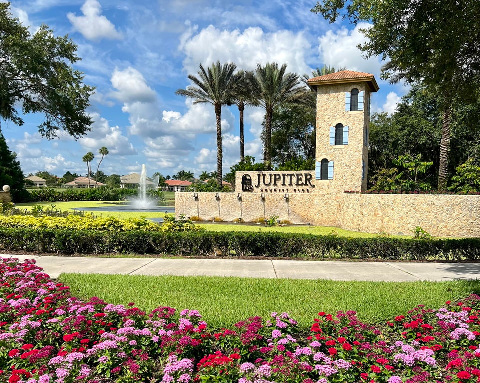 Jupiter Country Club Homes in Jupiter FL | Gulfstream