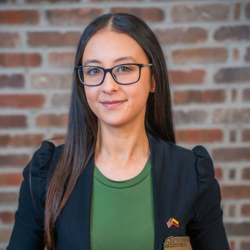 Stephanie D. Pazos | Sales Associate | Premier Homes