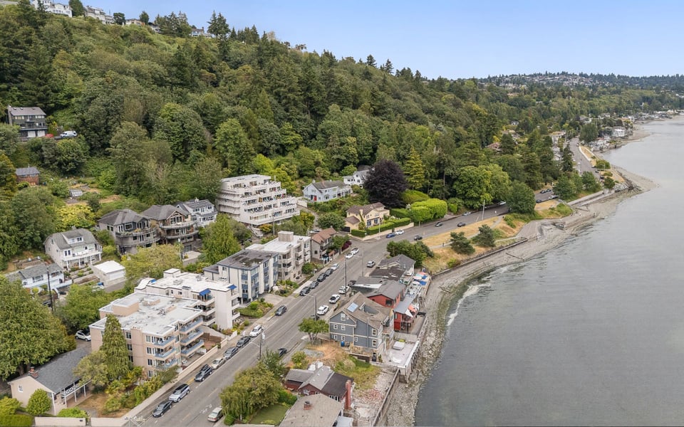 Downsizing on Beach Drive SW, Seattle: Options for Empty Nesters | Blog | Mara Haveson