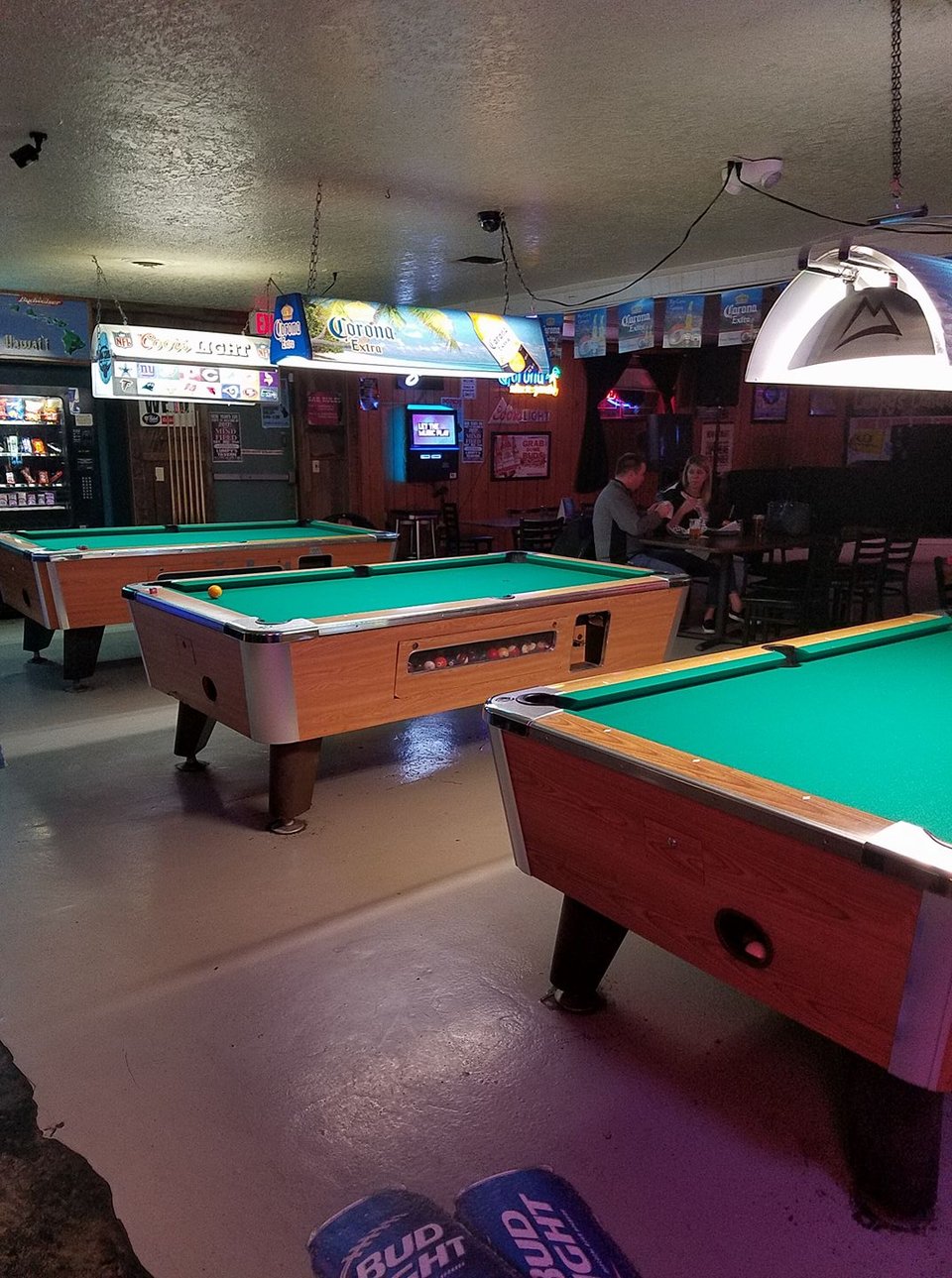 Best Dive Bar in Dundee, Oregon – Why You Should Skip Wine Tasting and ...