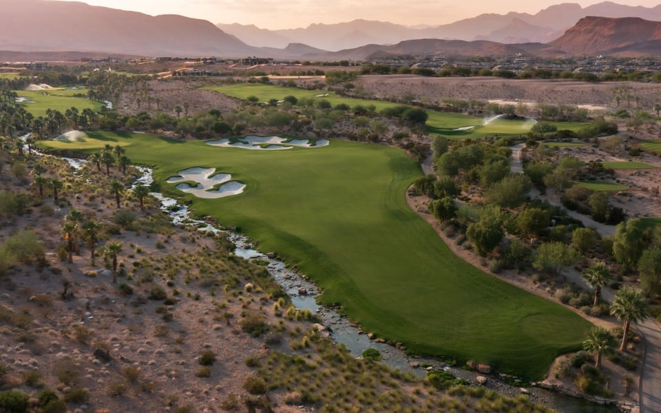The Summit Club | Neighborhood Guide