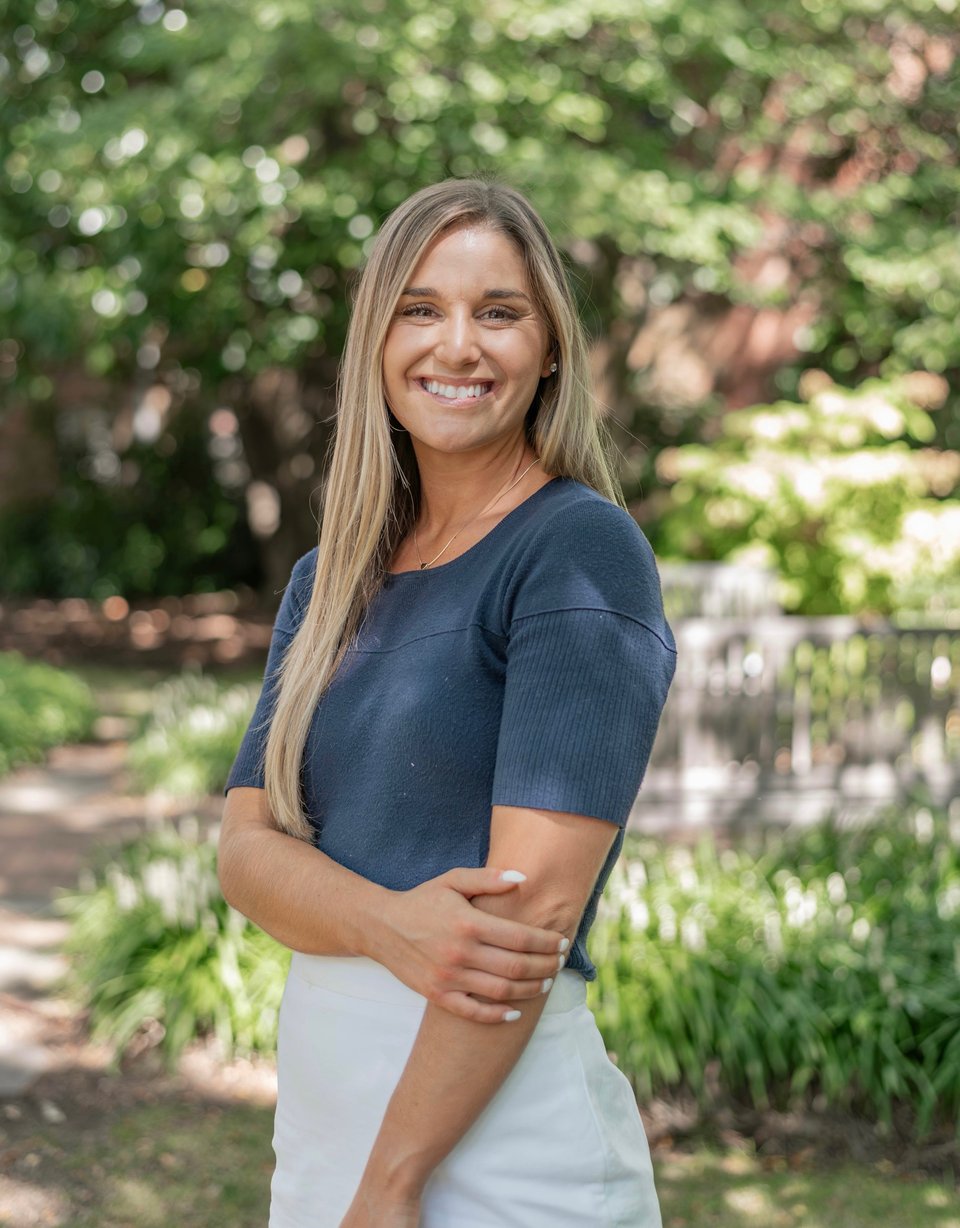 Lizzy Maxwell | Real Estate Agent | Benson & Mangold