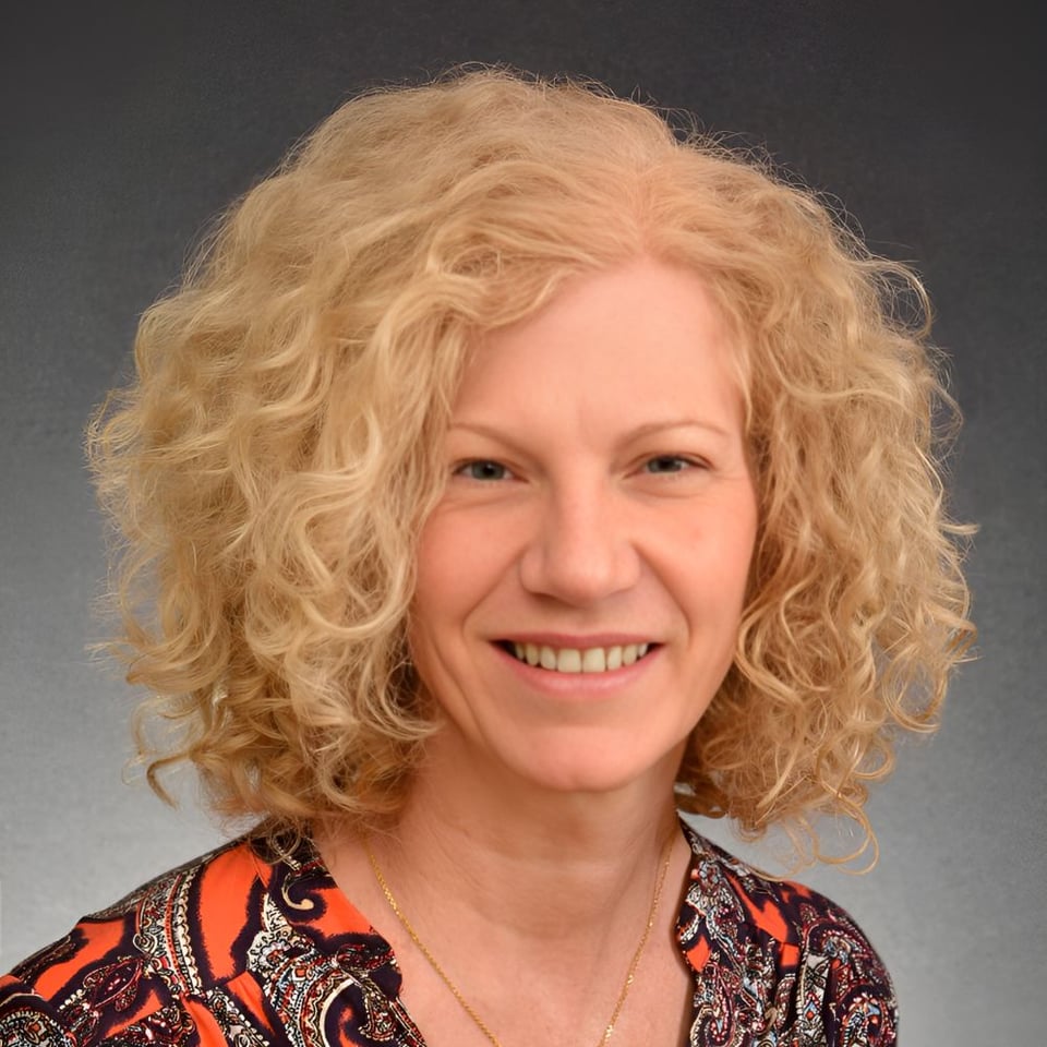 About Marina Leo - Your Local Real Estate Founding Partner