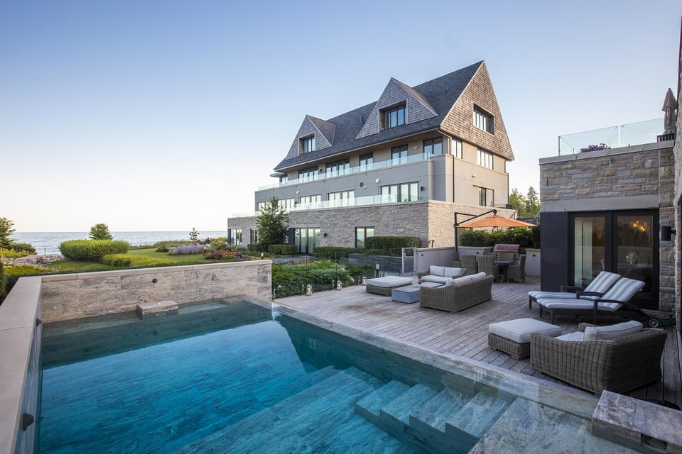 Luxury Condos Oakville - Lakefront Residences Oakville | MARTIN GROUP