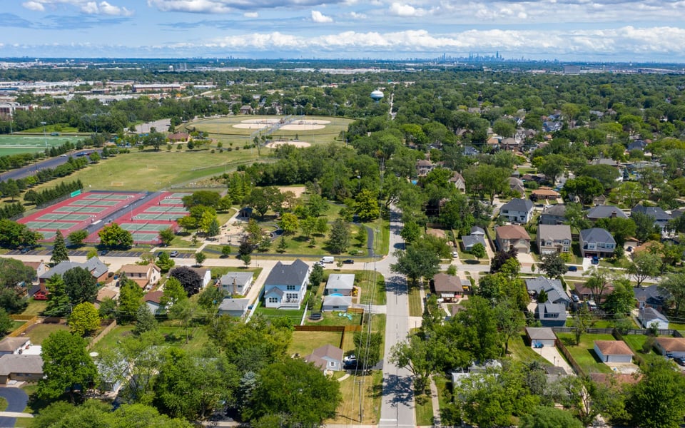 Explore Elmhurst | Neighborhood Guide | Lisa Rayman