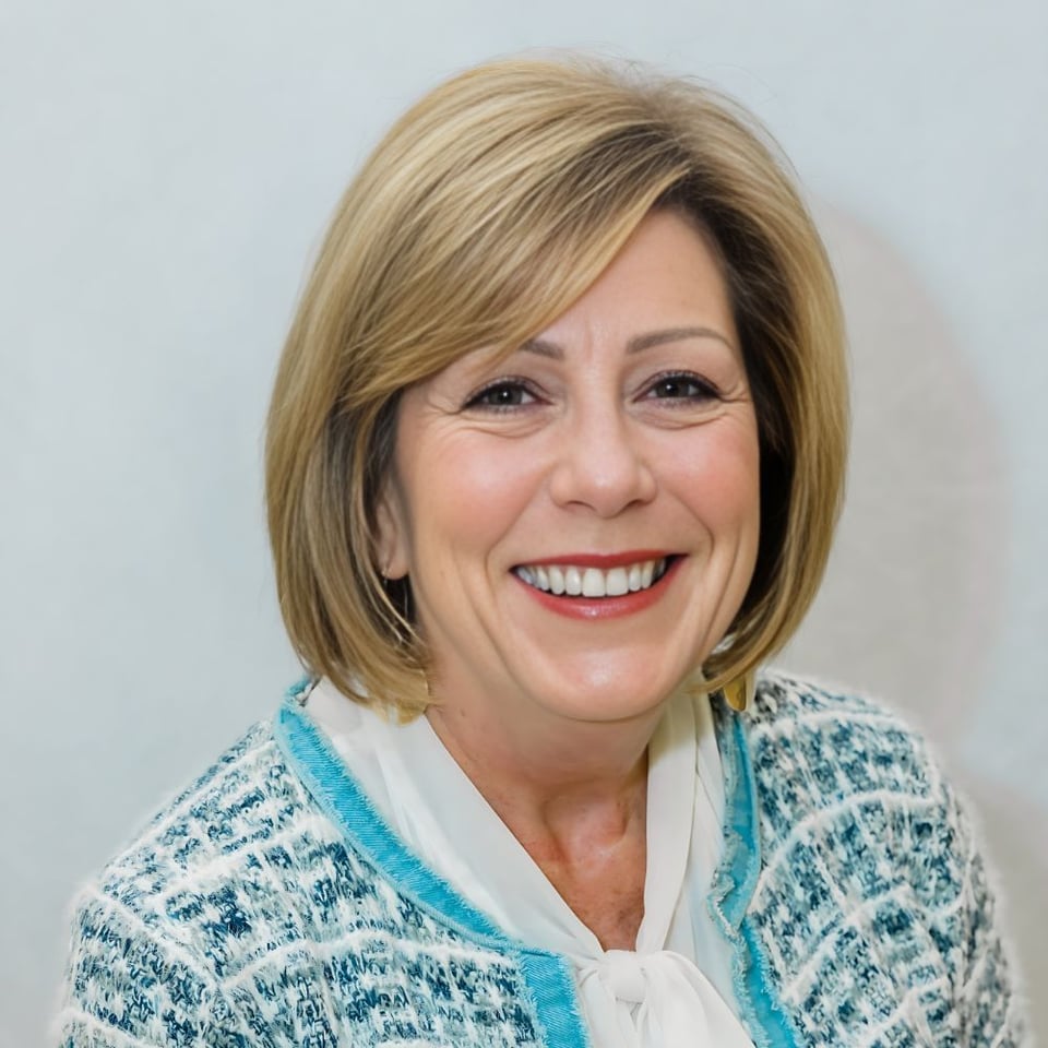 Debbie Callahan | Real Estate Agent | Benson & Mangold