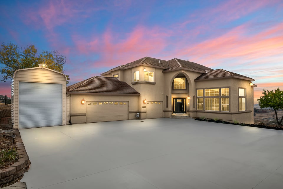 2120 Angels View Drive