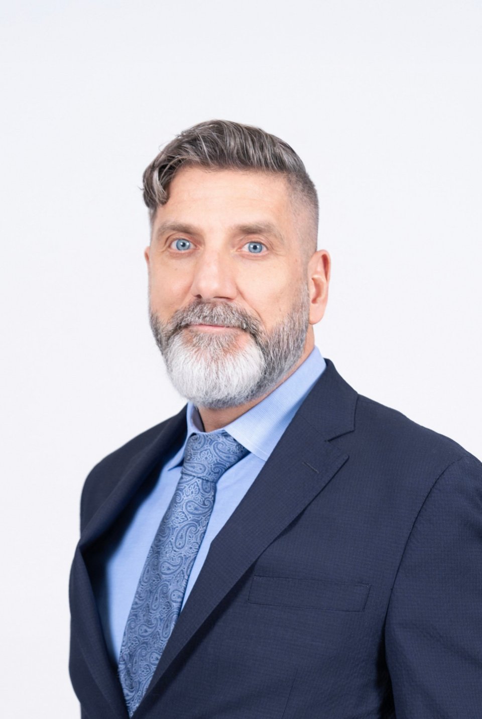 Aaron Carnahan | SERHANT.