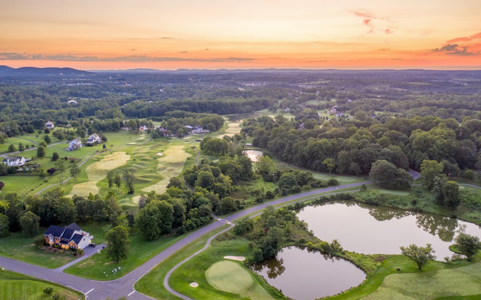 Round Hill | Neighborhood Guide | Diana Geremia Real Estate