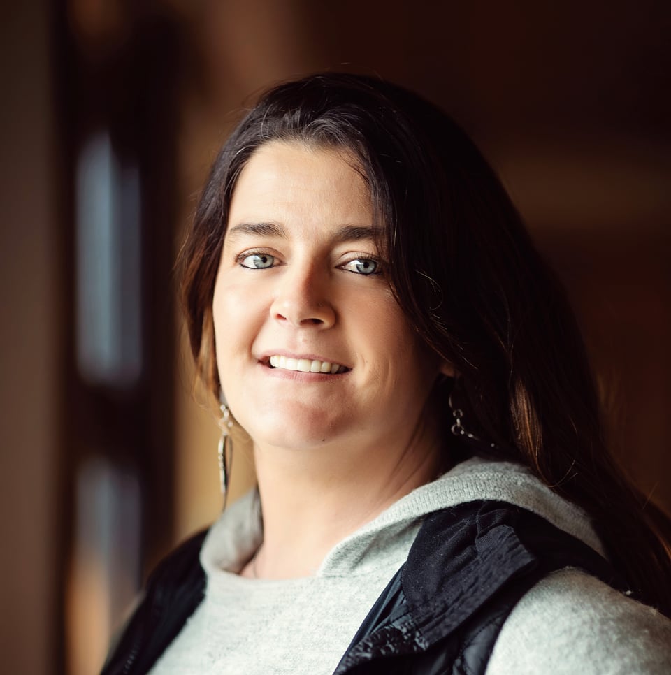 Sara-Helgert | National Parks Realty Forbes Global Properties