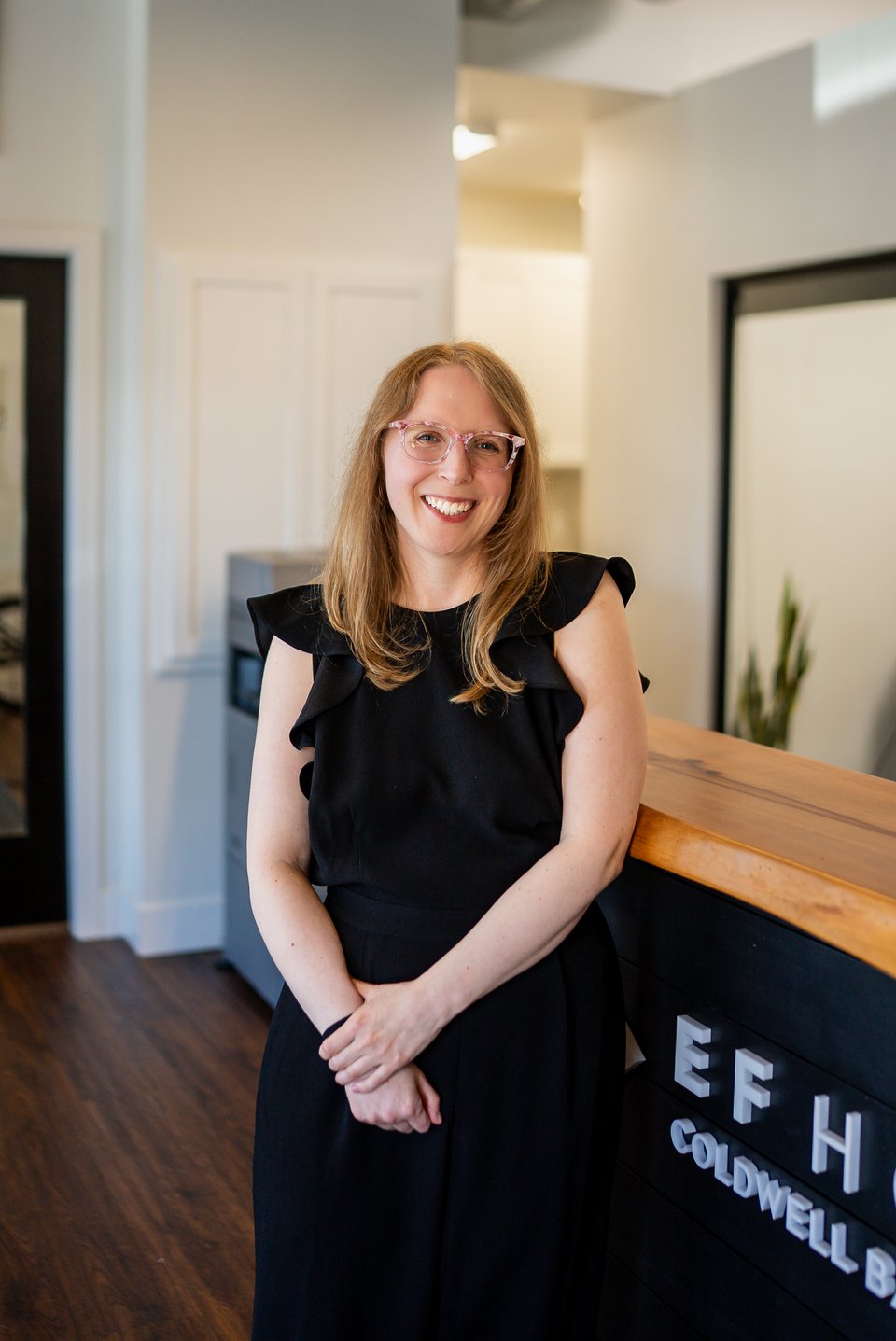 Cecilia Baron – Warm and Professional Home Advisor