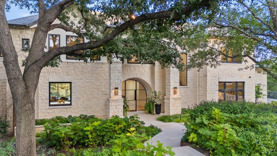 Austin Luxury Group Listing featured in Austin Home Magazine