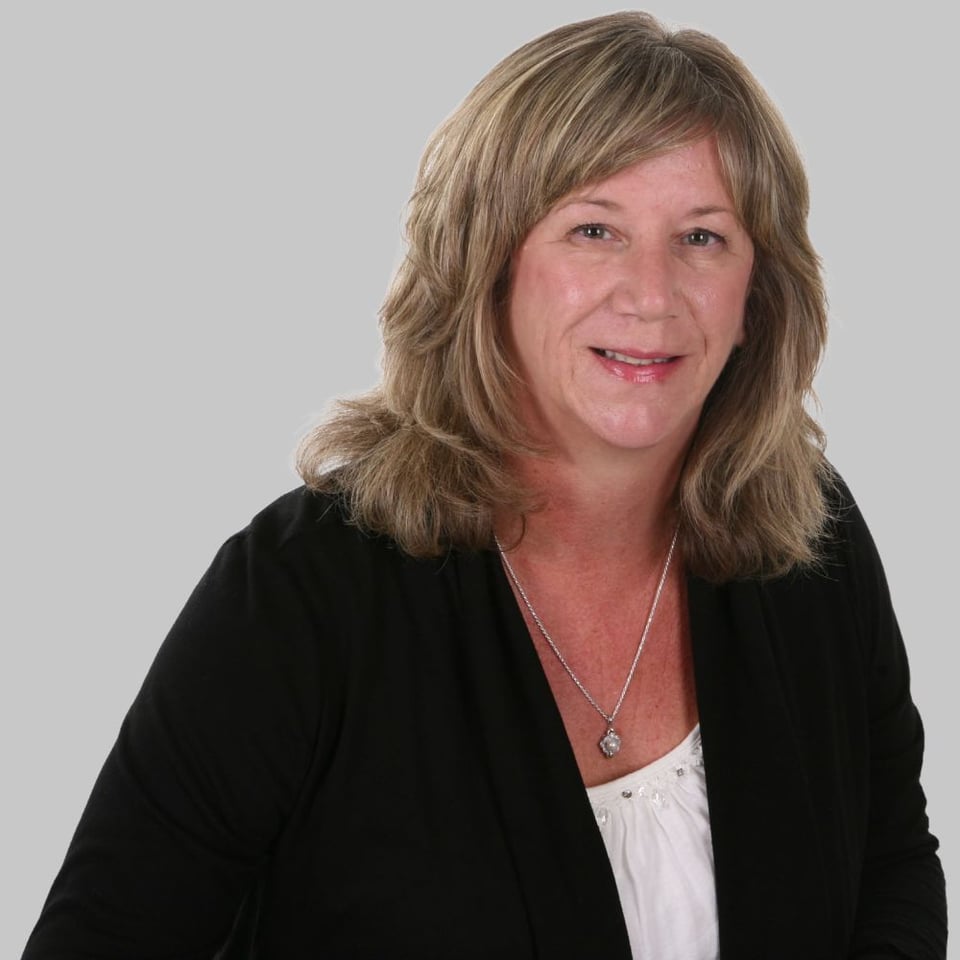 About Suzanne Sabia - Your Local Real Estate Agent