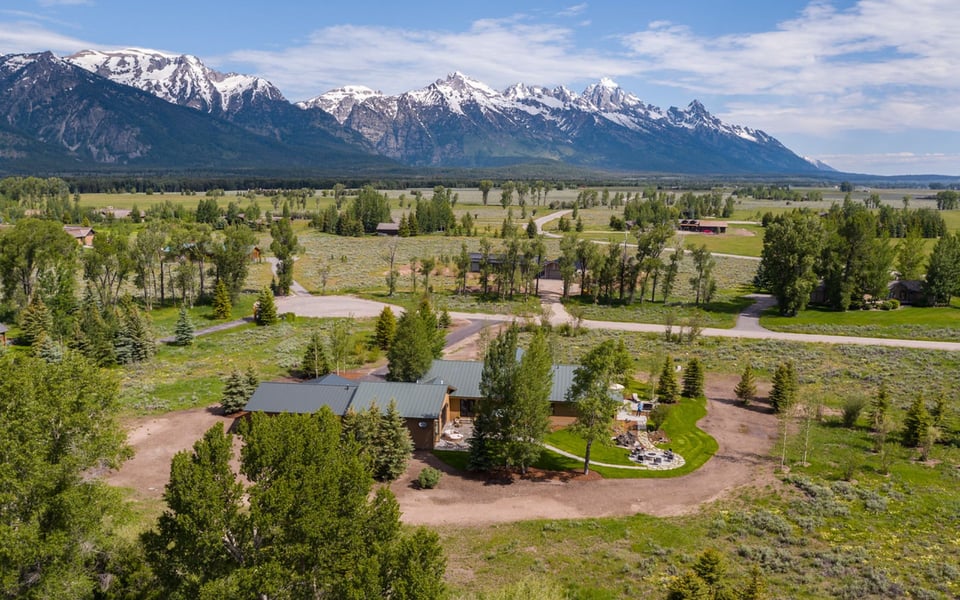 Bar B Bar Ranch Real Estate in Jackson, WY | JH Property Group
