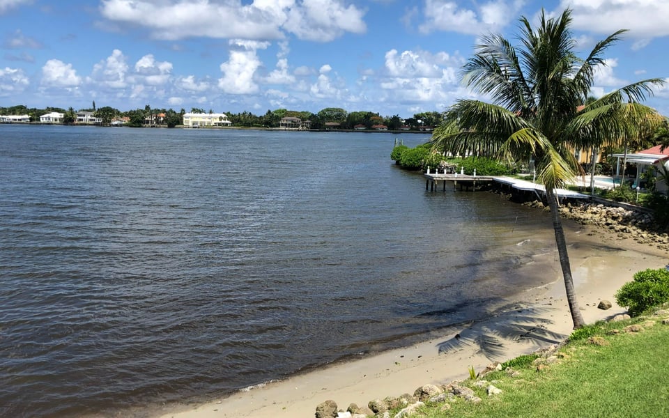 Explore Hypoluxo Island Real Estate – Luxury Waterfront Homes