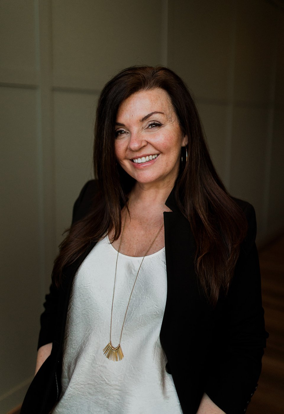 Meet Cathi Render - Your Premier Real Estate Advisor