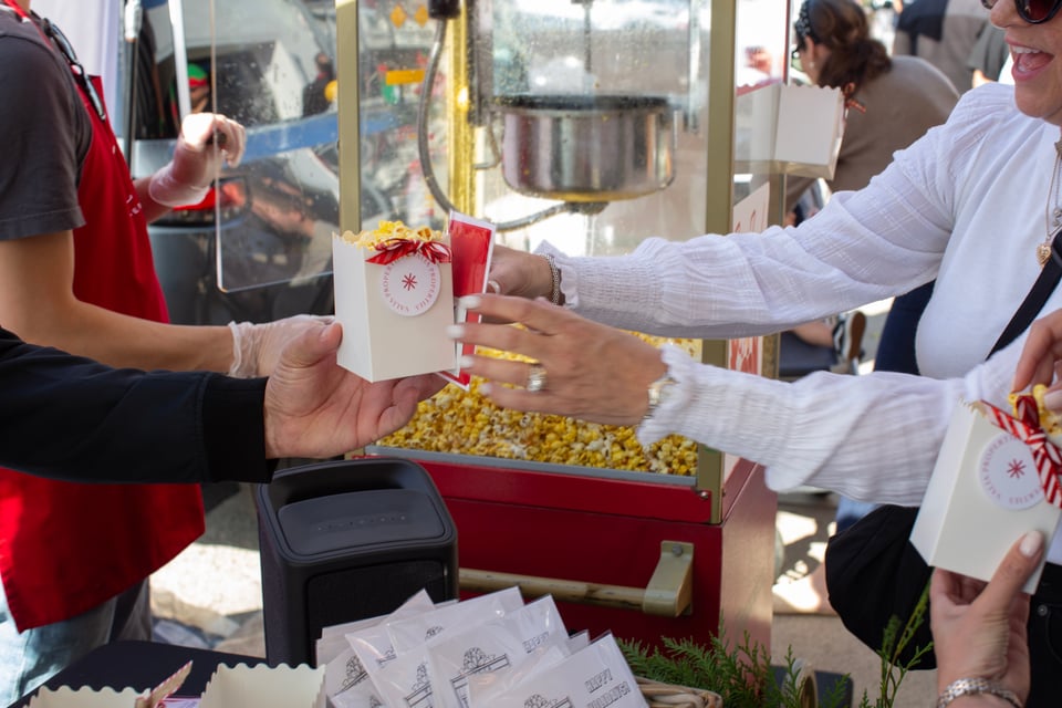 The 45th Annual Corona del Mar Christmas Walk | VALIA Properties