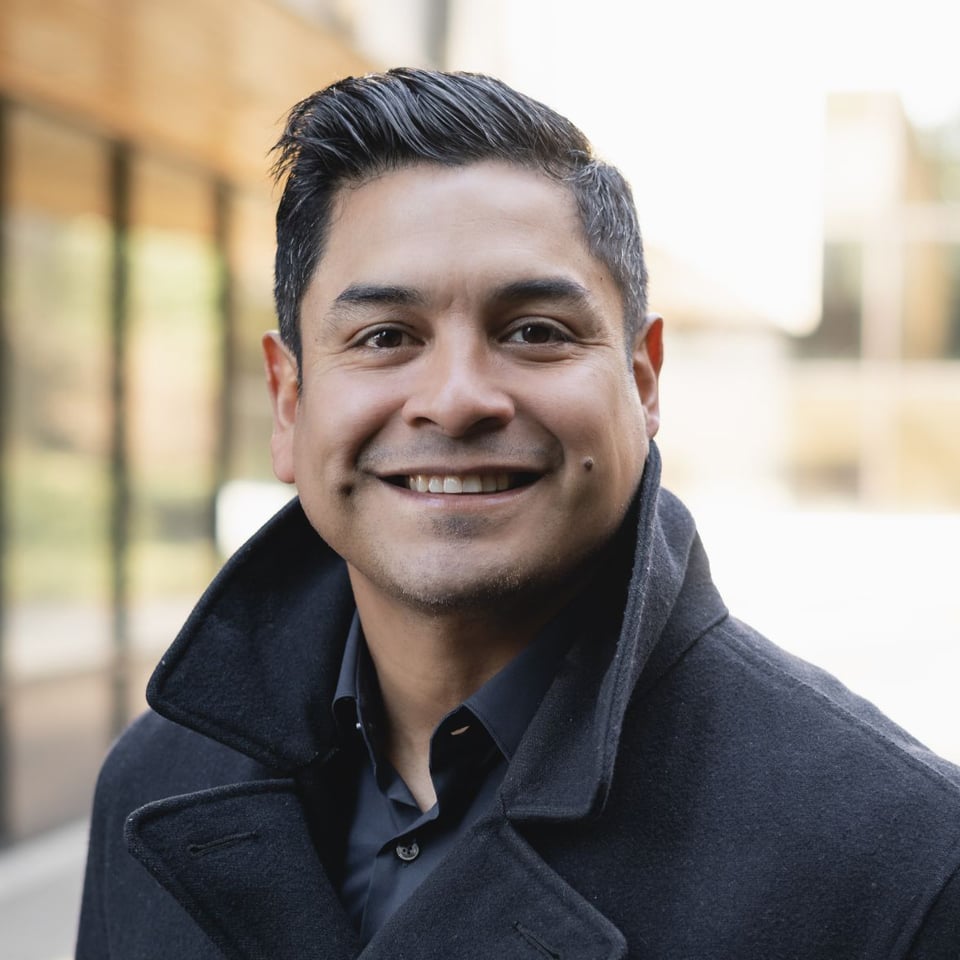 Randy Ayala | Bellevue WA Real Estate Agent | Nest NW Group